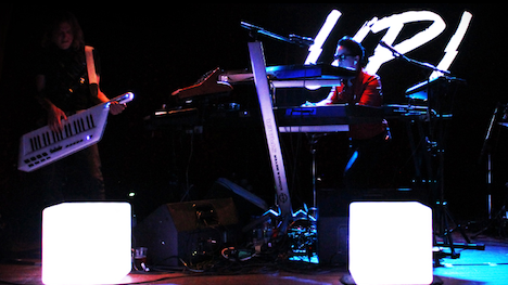 Debbie Tebbs : Nouvel album et nouveau clip - Qui fait Quoi / Lien ...